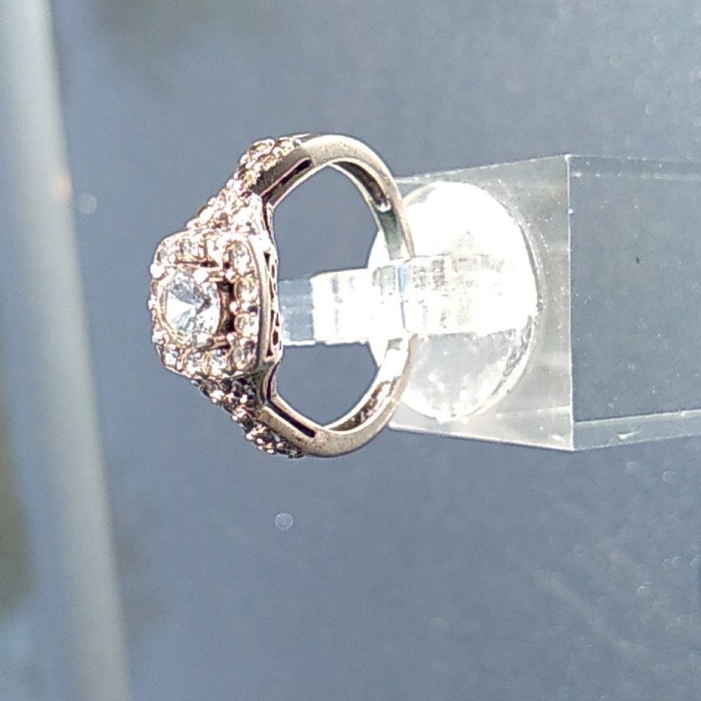 925 Sterling Silver Halo Engagement Ring - Gem